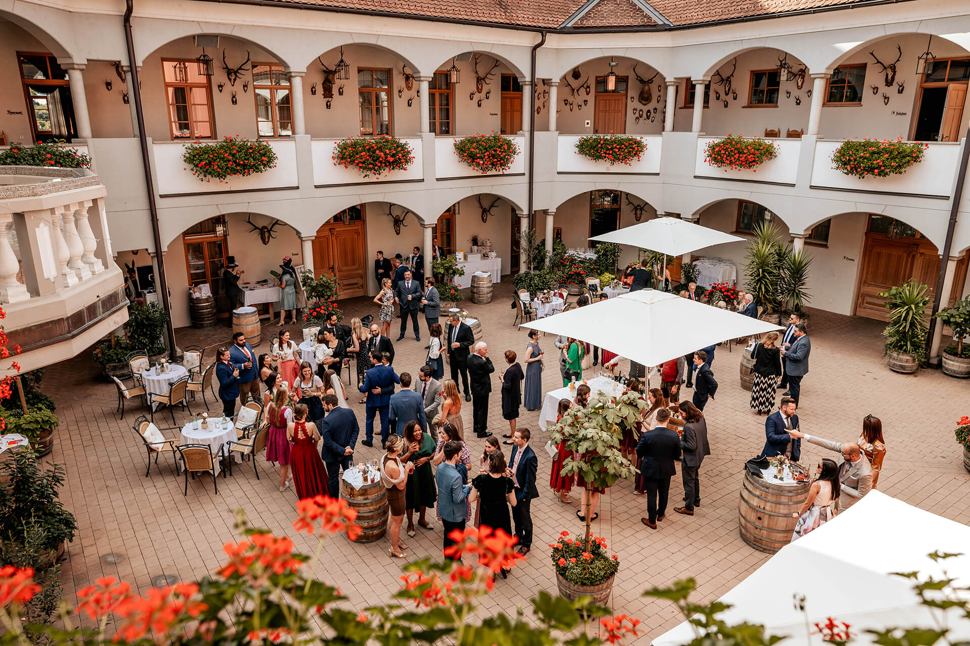 Thaller Home – Weinschloss Thaller